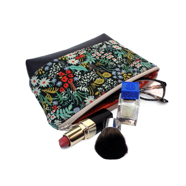 Cosmetic Clutch in Hunter Green Floral – Red Staggerwing